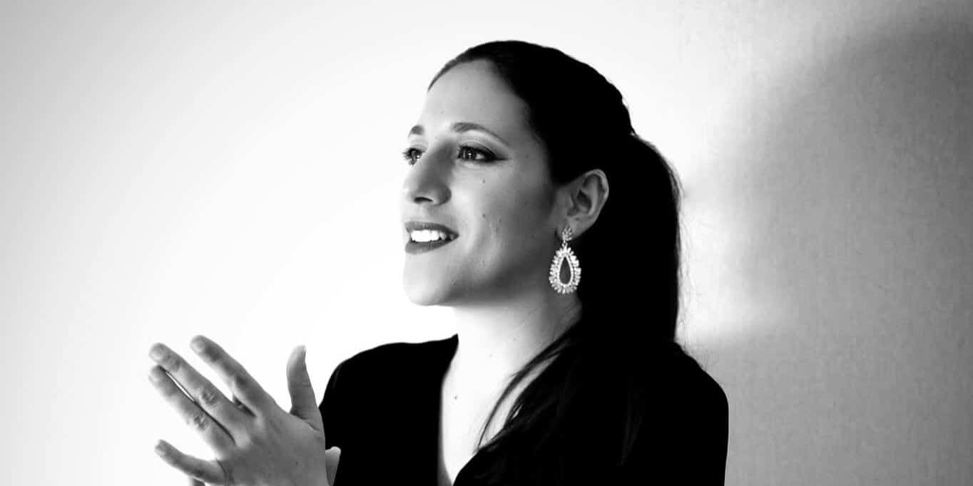 Sara Castellano - Estudio Flamenco Sevilla